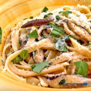 Zesty Shiitake Mushroom Pasta {A Meatless Monday Recipe